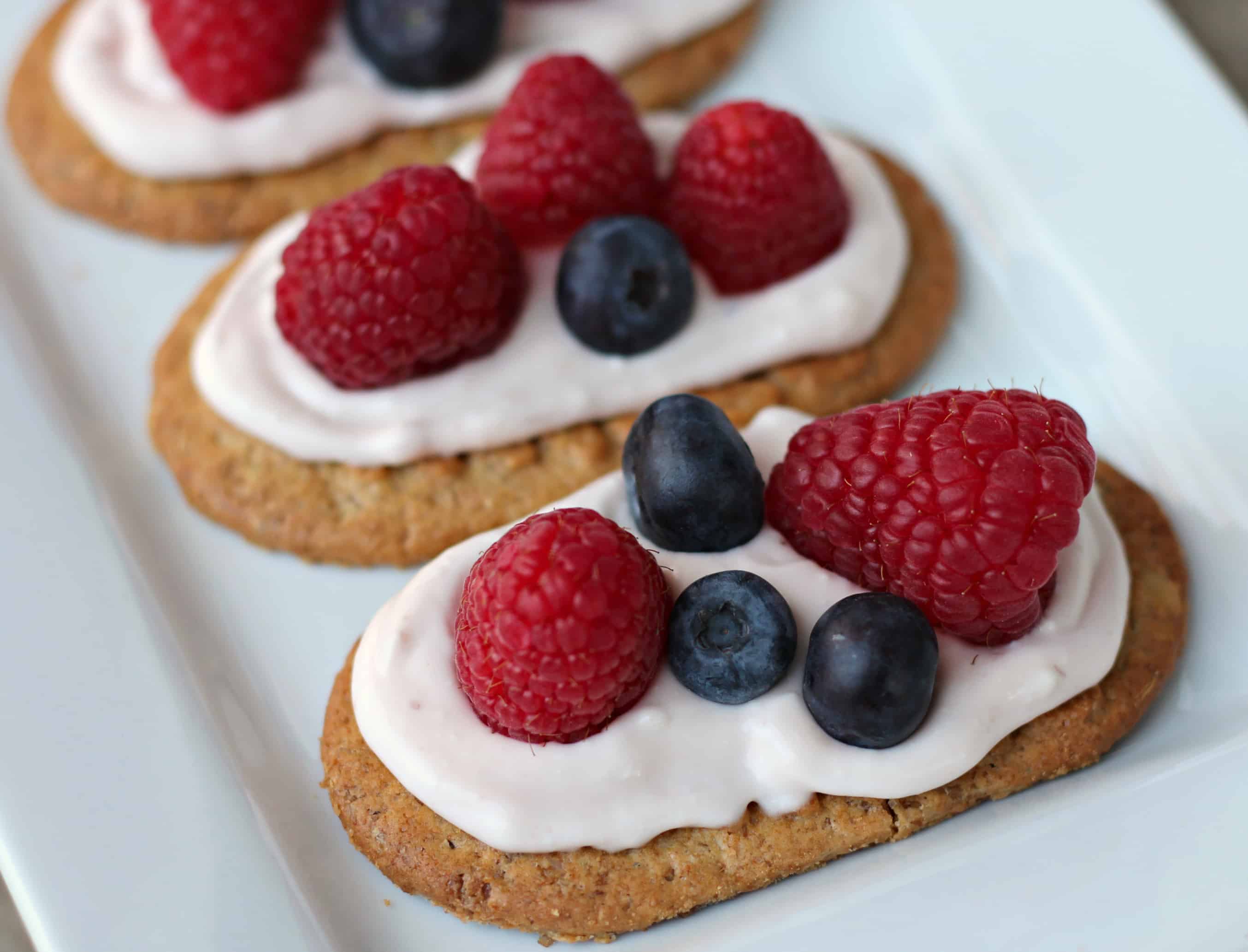 Easy Breakfast Berry Tarts - Mom Needs Chocolate