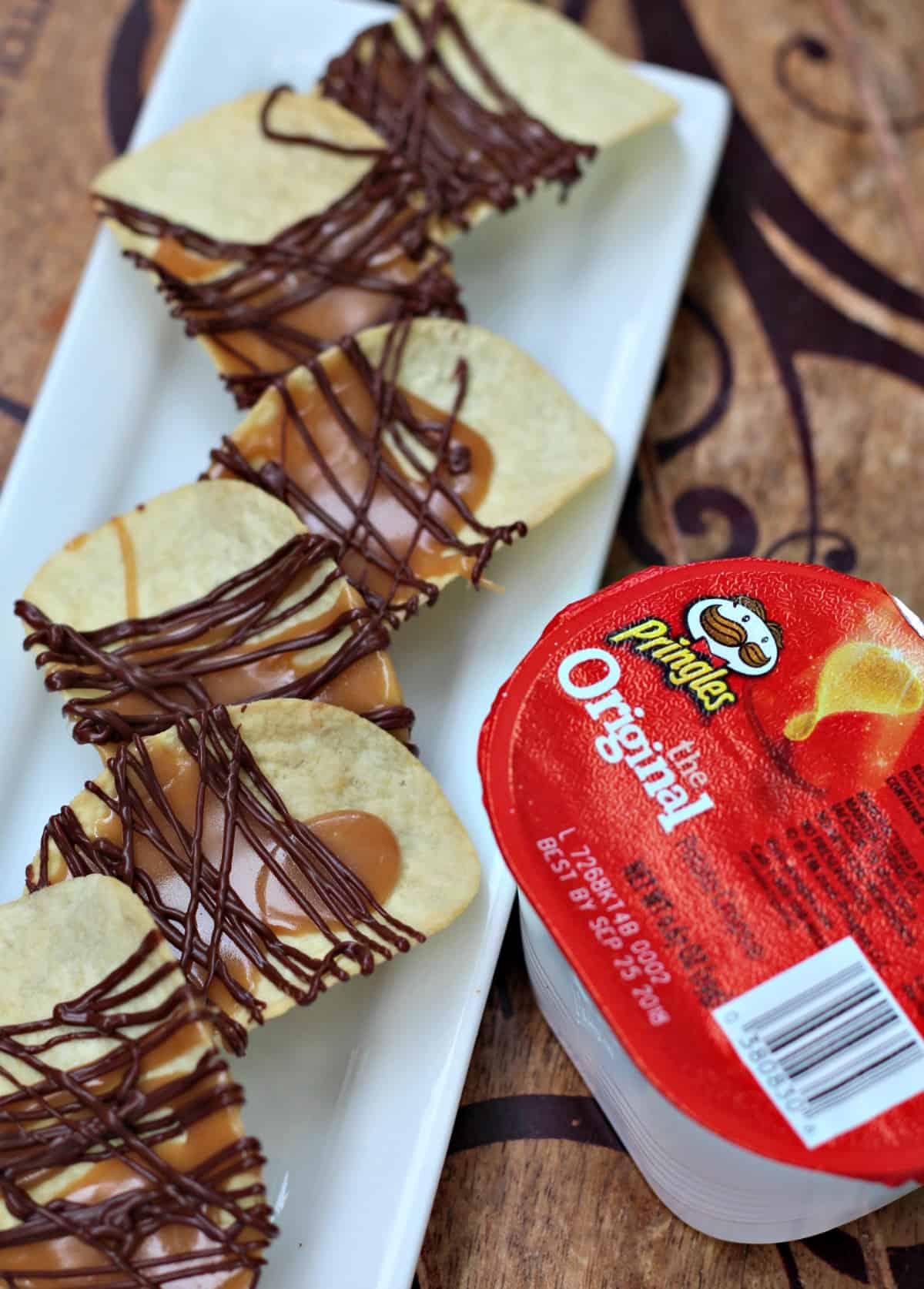 Toffee and Chocolate Drizzled Potato Chips - Mom Needs Chocolate