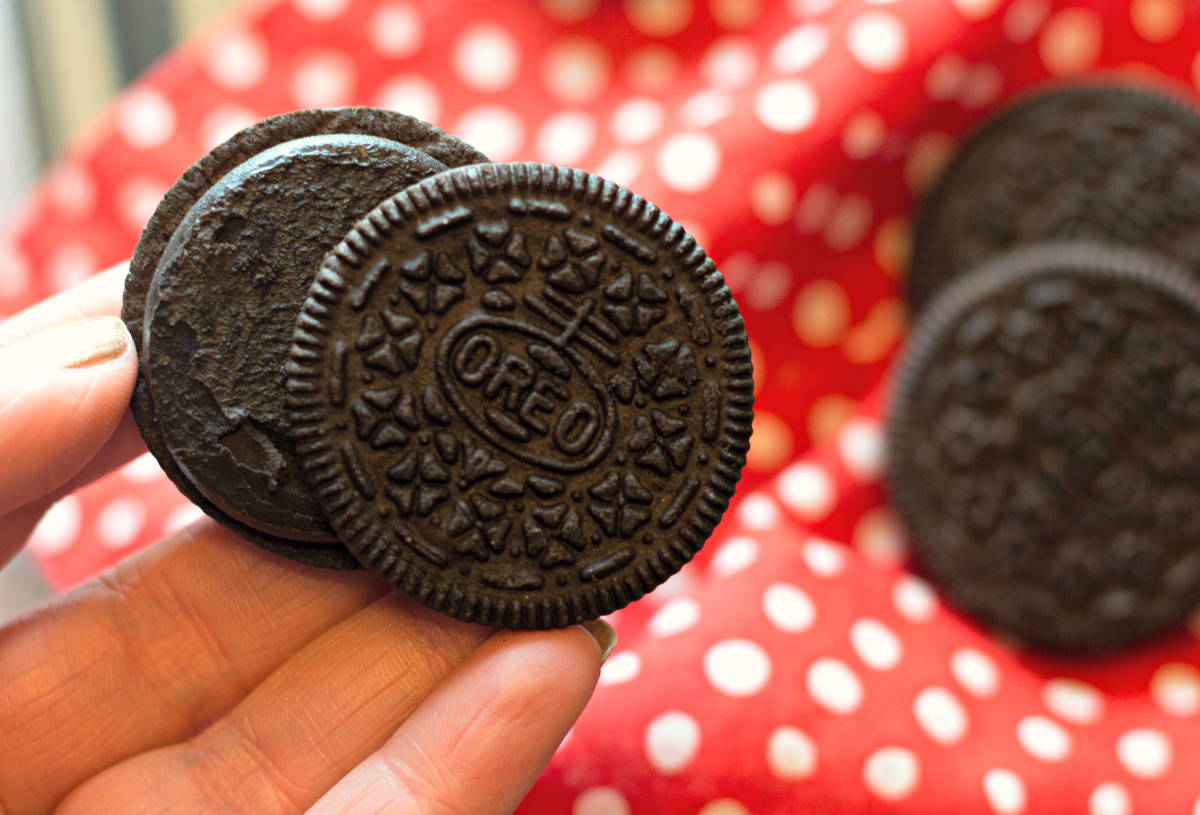 OREO Dark Chocolate and Carrot Cake - Mom Needs Chocolate